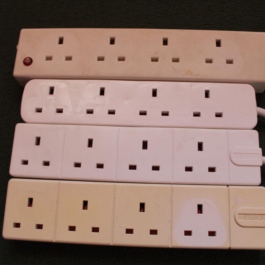 Choice of 3 x electric extension leads in SO15 Southampton für 4,00 ...