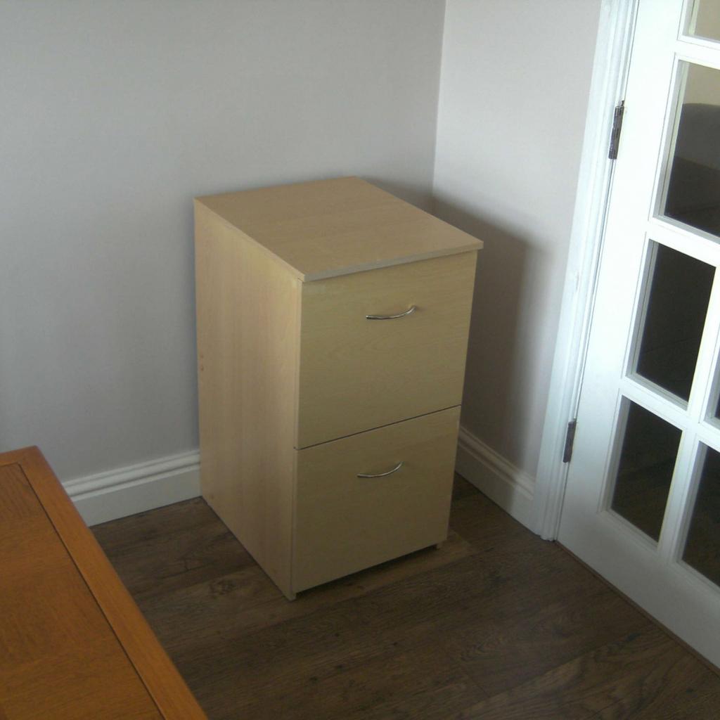two draw filing cabinet in DN6 Doncaster for £10.00 for sale | Shpock