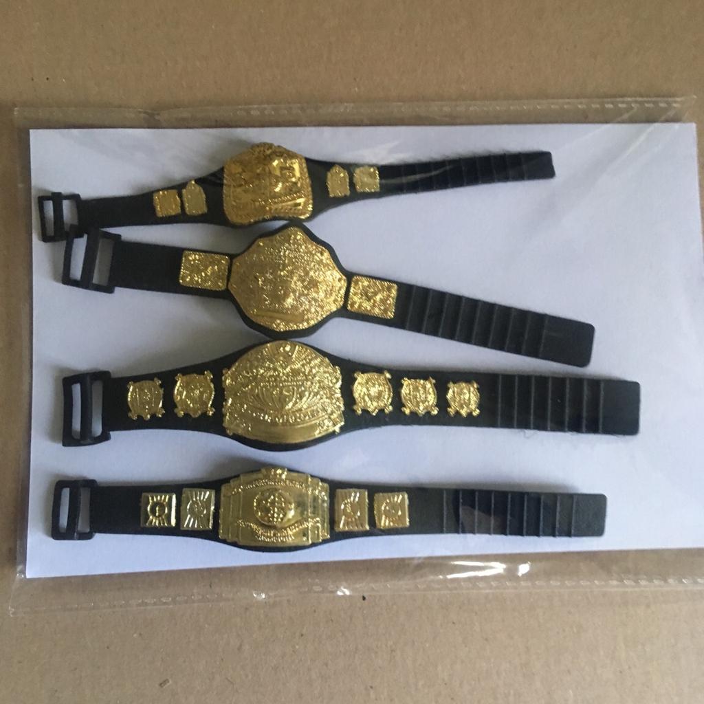 WWE wrestling figure belts in G1 Townhead für £ 5,99 zum Verkauf ...