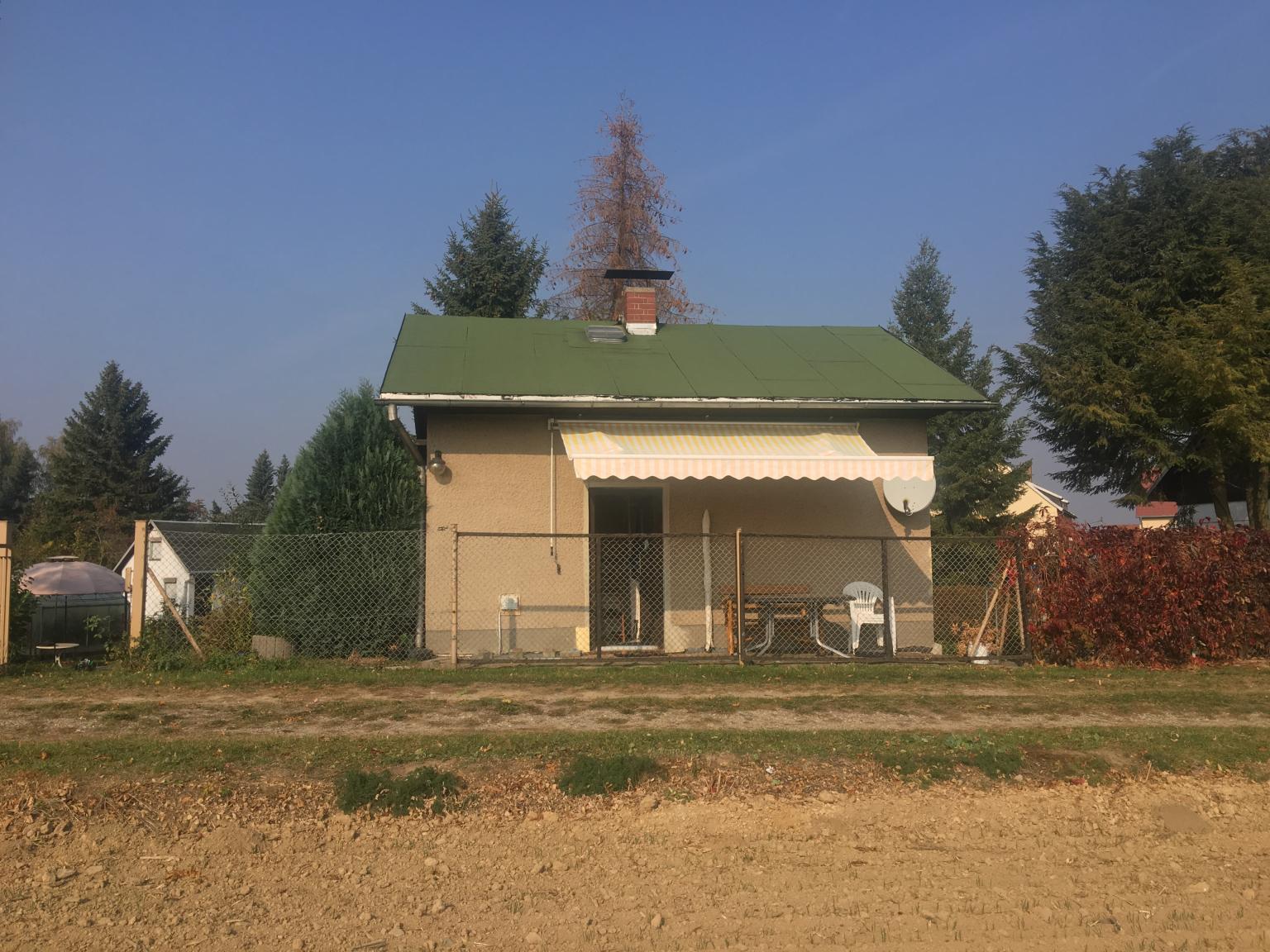 Massives Wochenendhaus in Mohorn in 01723 Wilsdruff for €7,499.00 for ...