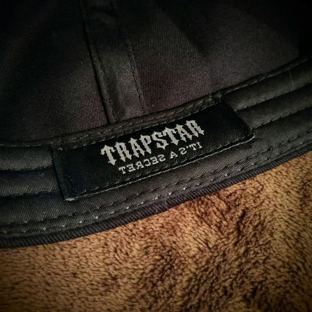 Rare Trapstar London T Rose Snapback Cap Hat in SW17 Wandsworth für 45 ...