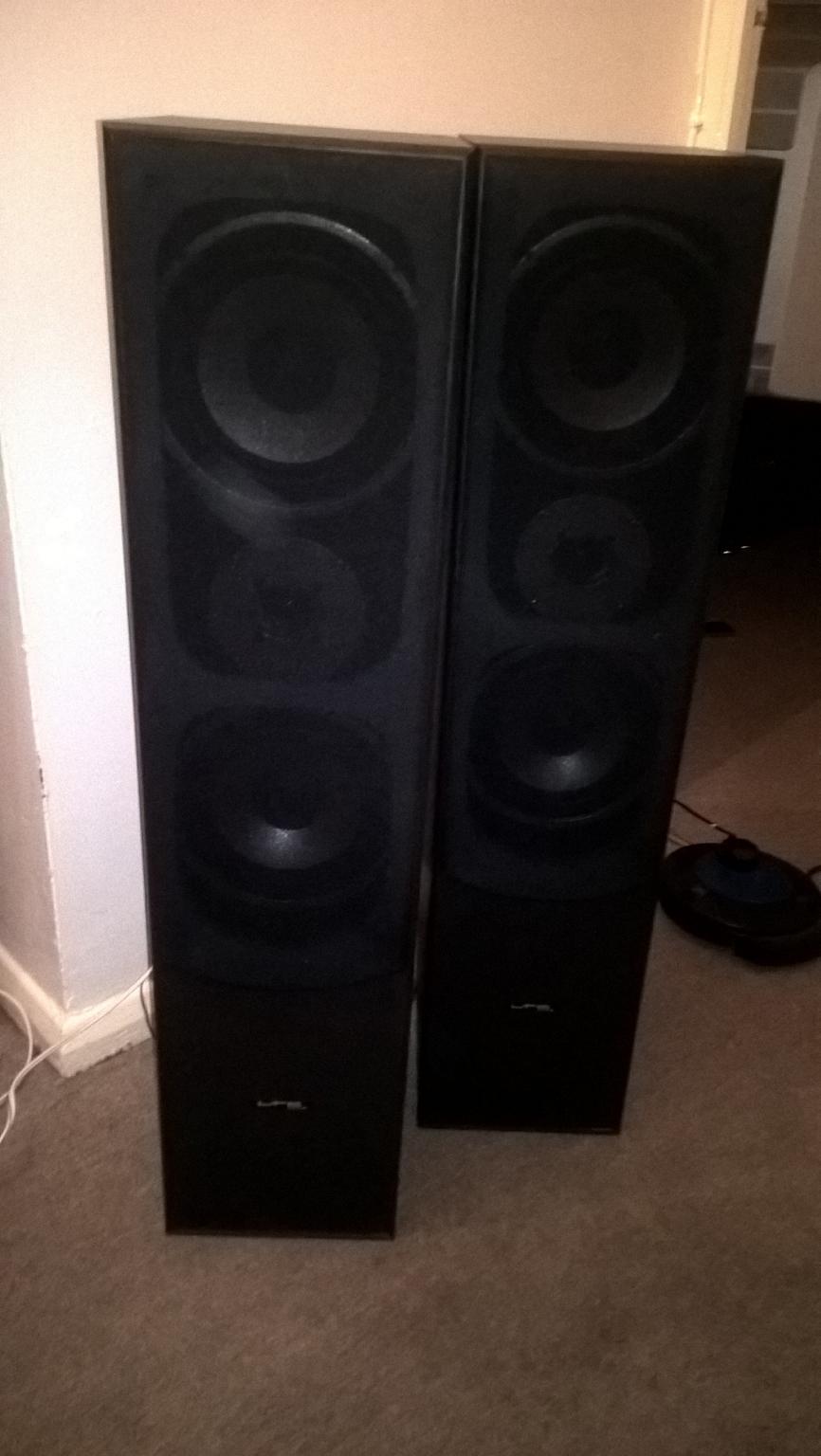 PAIR OF FLOOR STANDING LOUDSPEAKERS in RM15 Purfleet for £45.00 for ...
