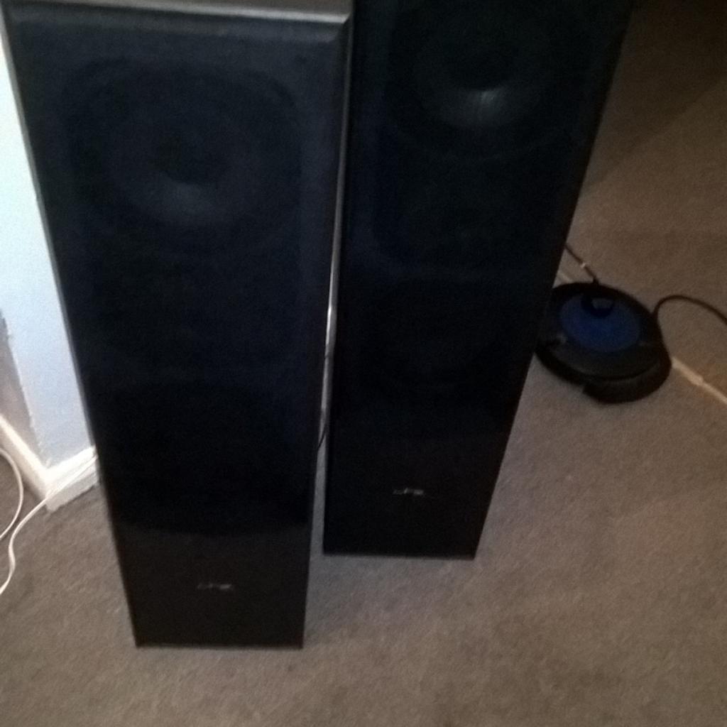 PAIR OF FLOOR STANDING LOUDSPEAKERS in RM15 Purfleet for £45.00 for ...