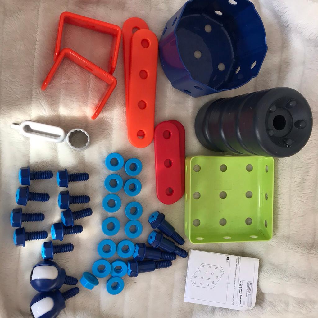 ELC Build it Robot bundle in SE18 Greenwich für £ 10,00 zum Verkauf ...