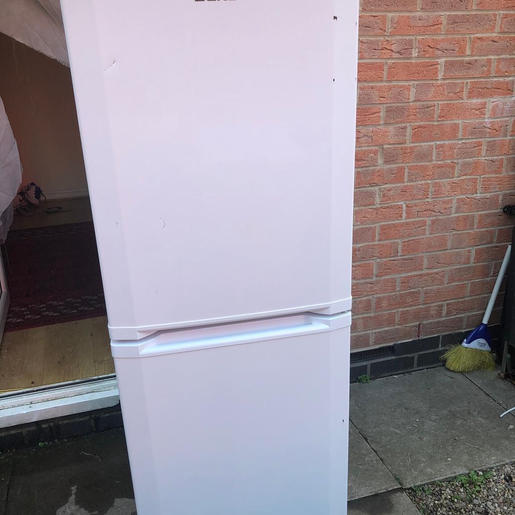 Fridge Freezer in B71 Sandwell für £ 40,00 zum Verkauf | Shpock AT