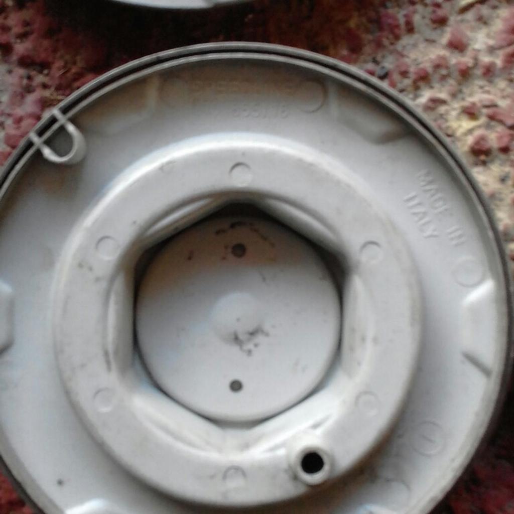 VW Speedline alloy wheel centre caps mk1/mk2 in SR3 Sunderland für 40 ...
