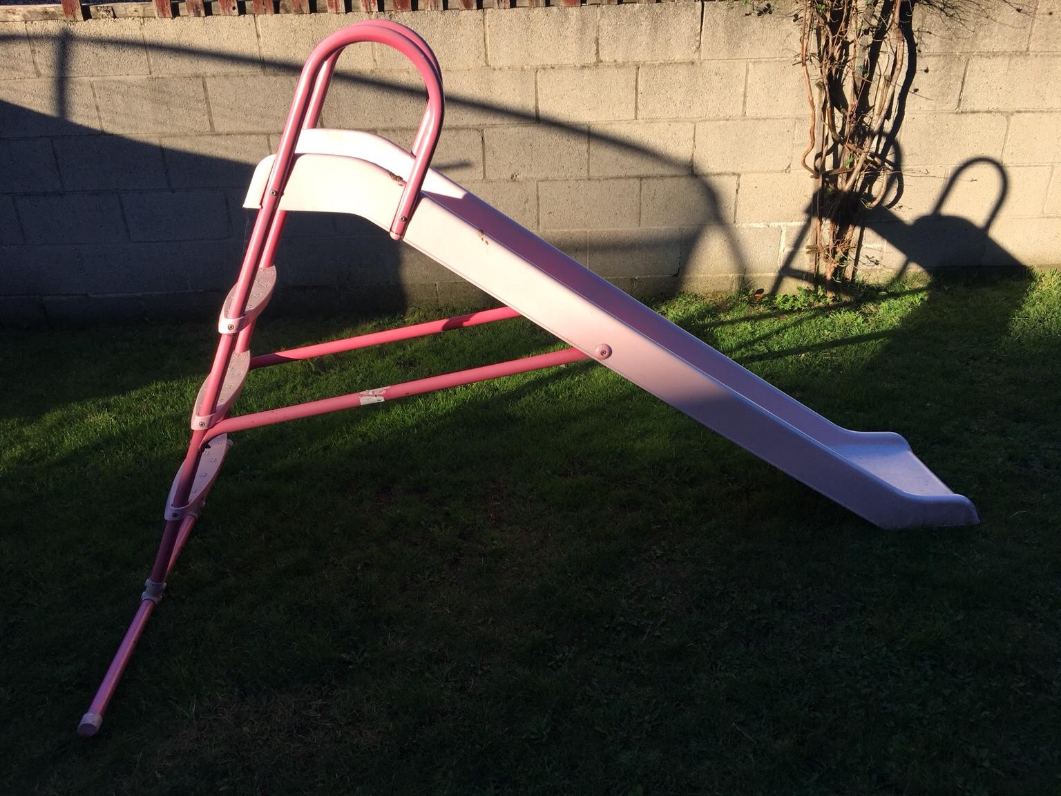 7ft pink slide in Wakefield für 25,00 £ zum Verkauf | Shpock DE