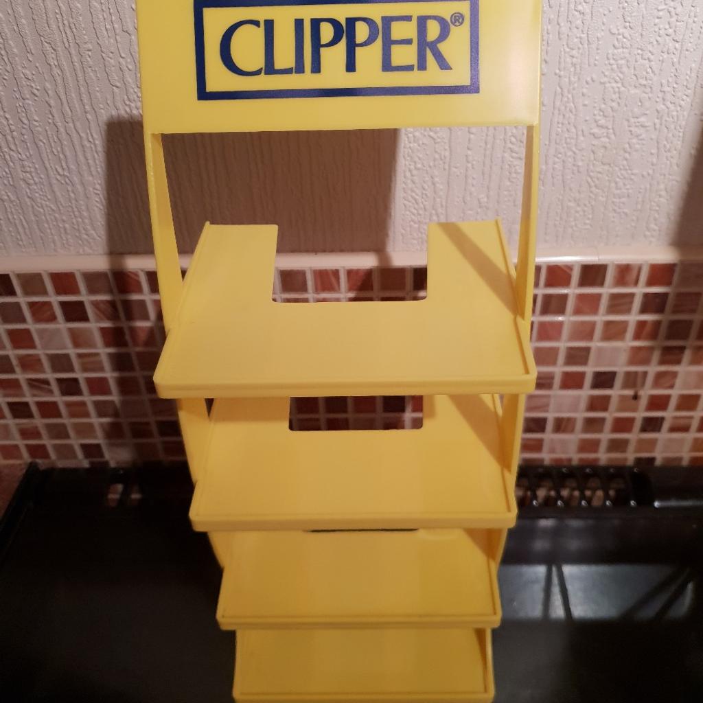 lighter Clipper Stand in S62 Rotherham für gratis zum Verkauf | Shpock AT