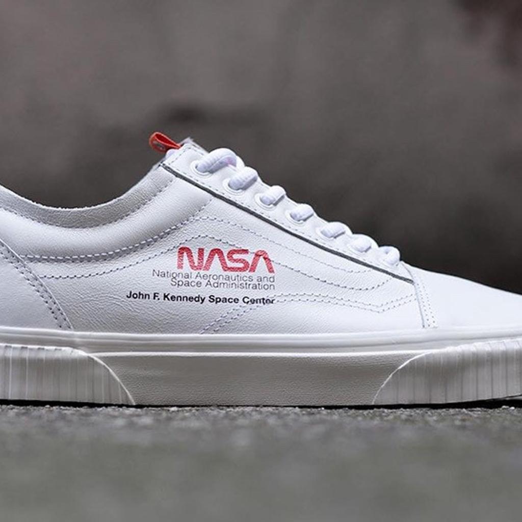Vans Old Skool NASA Space Voyager True White in 76761 Rülzheim für € ...