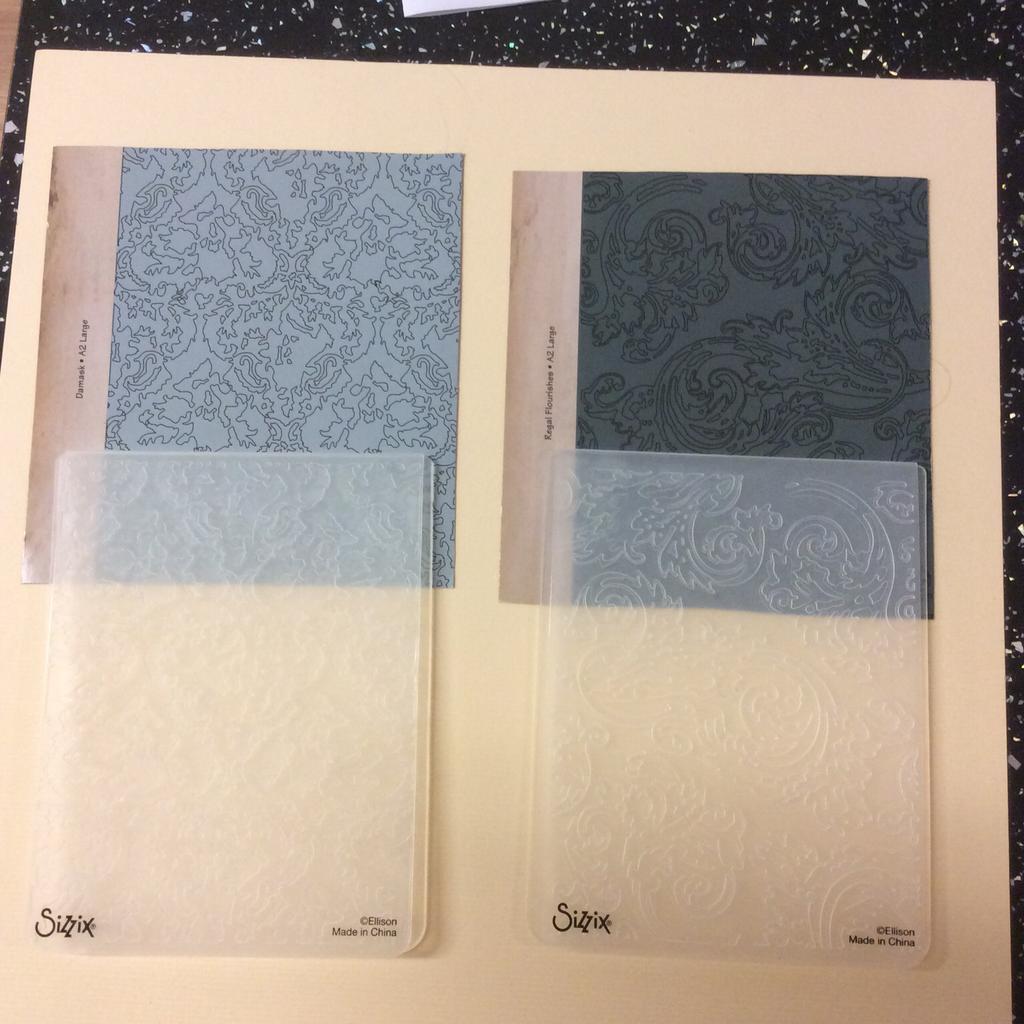 Tim Holtz Sizzix embossing folders set in BR6 Bromley für 5,00 £ zum ...