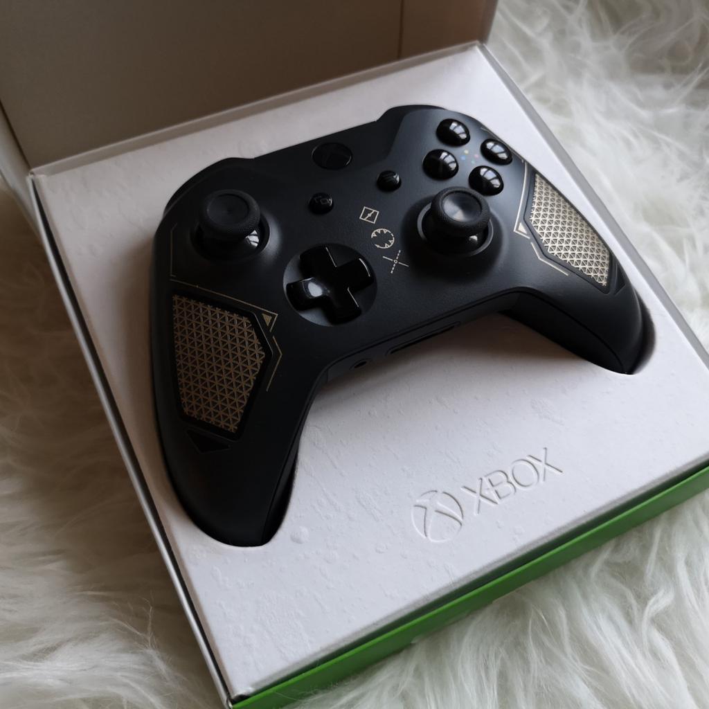 Xbox Wireless Controller Special E Recon Tech in 37308 Heilbad ...