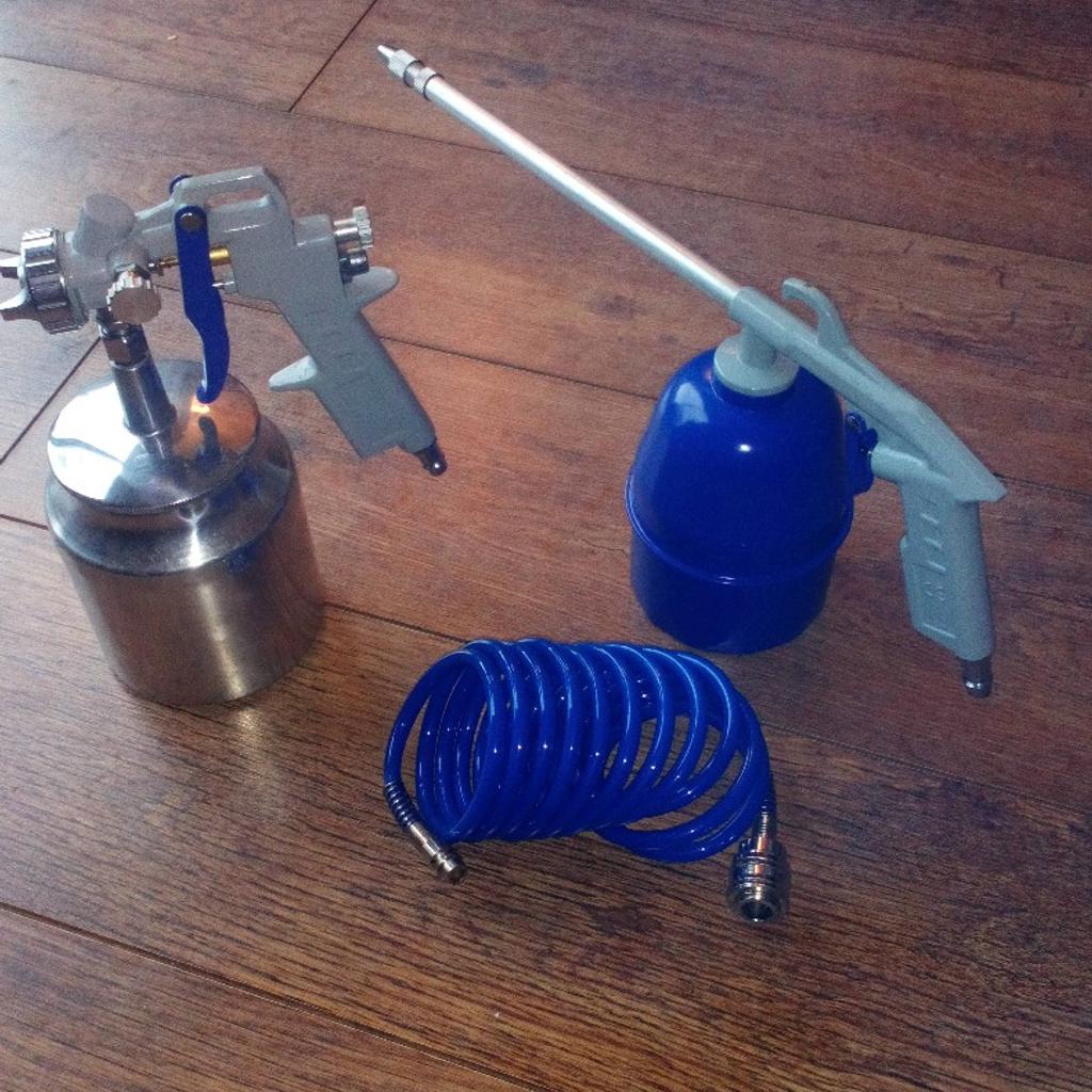 spray guns and airline connector in BD6 Bradford für 15,00 £ zum ...