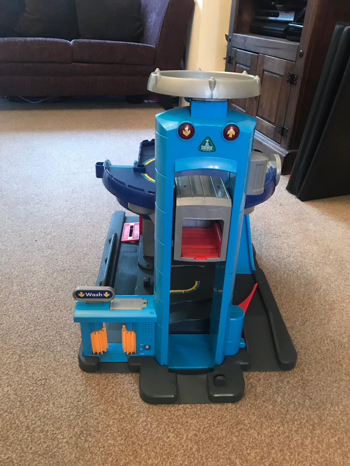 ELC car garage - with lights and sounds in B97 Redditch für 5,00 £ zum ...