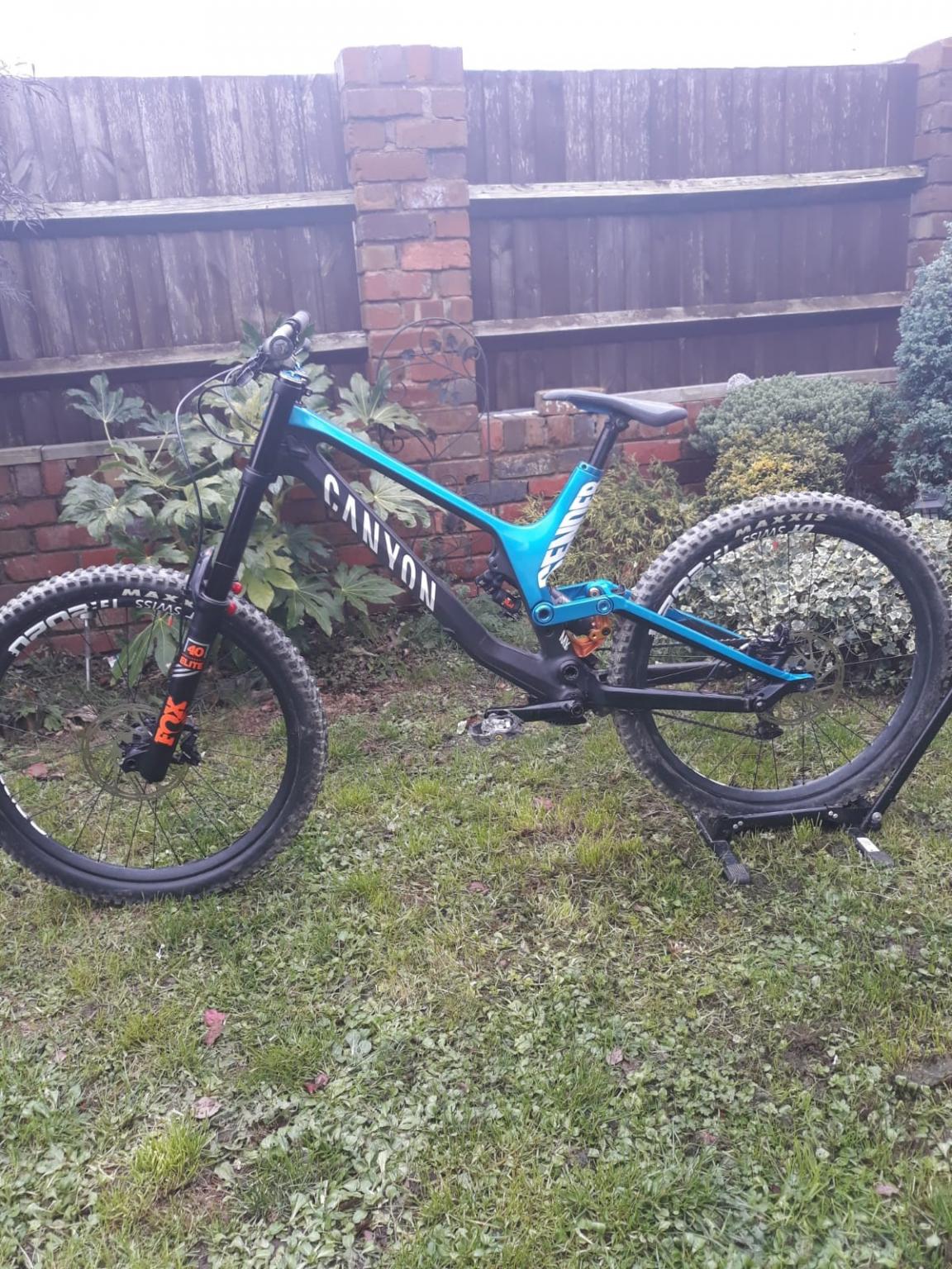 Canyon Sender Downhill mtb Large in WS11 Cannock Chase für £ 2.300,00 ...