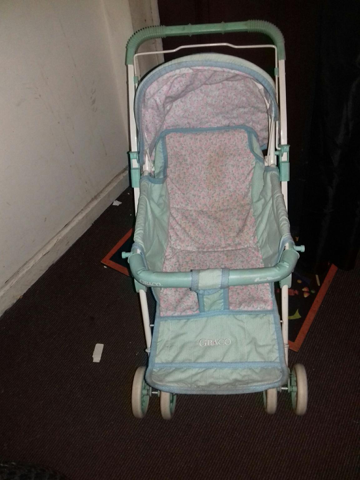 graco doll buggy/pram/pushchair vintage 90s in Wolverhampton für 5,00 ...
