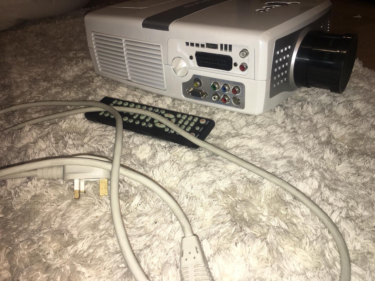 Clearco Projector in TW10 London Borough of Hounslow für 25,00 £ zum ...