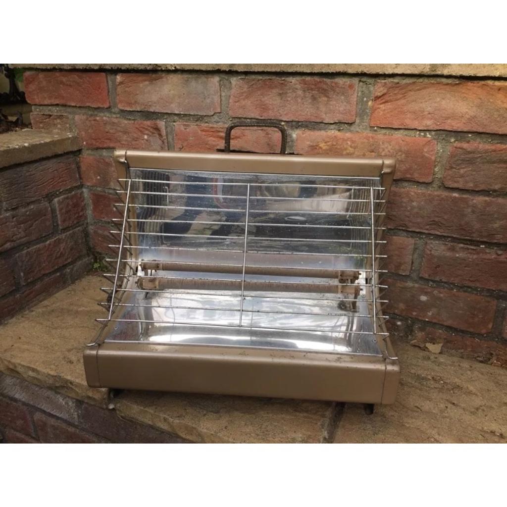 Vintage two bar electric heater in SO50 Eastleigh für 5,00 £ zum ...