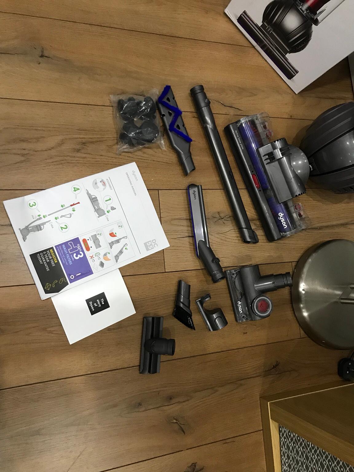Dyson DC55 total clean in Guide für 150,00 £ zum Verkauf | Shpock DE