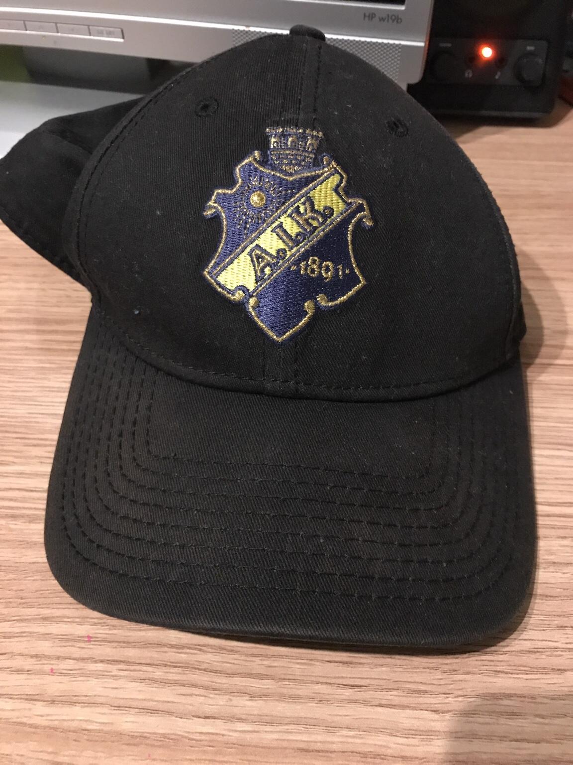 AIK keps in 131 45 Nacka kommun für 50,00 SEK zum Verkauf | Shpock DE