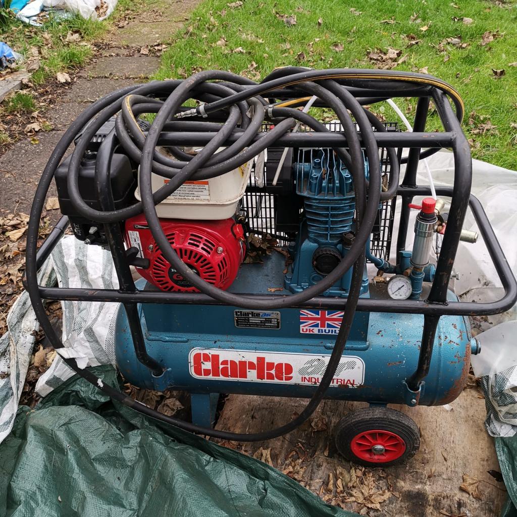 Clarke petrol Air compressor in WV10 Wolverhampton for £175.00 for sale ...