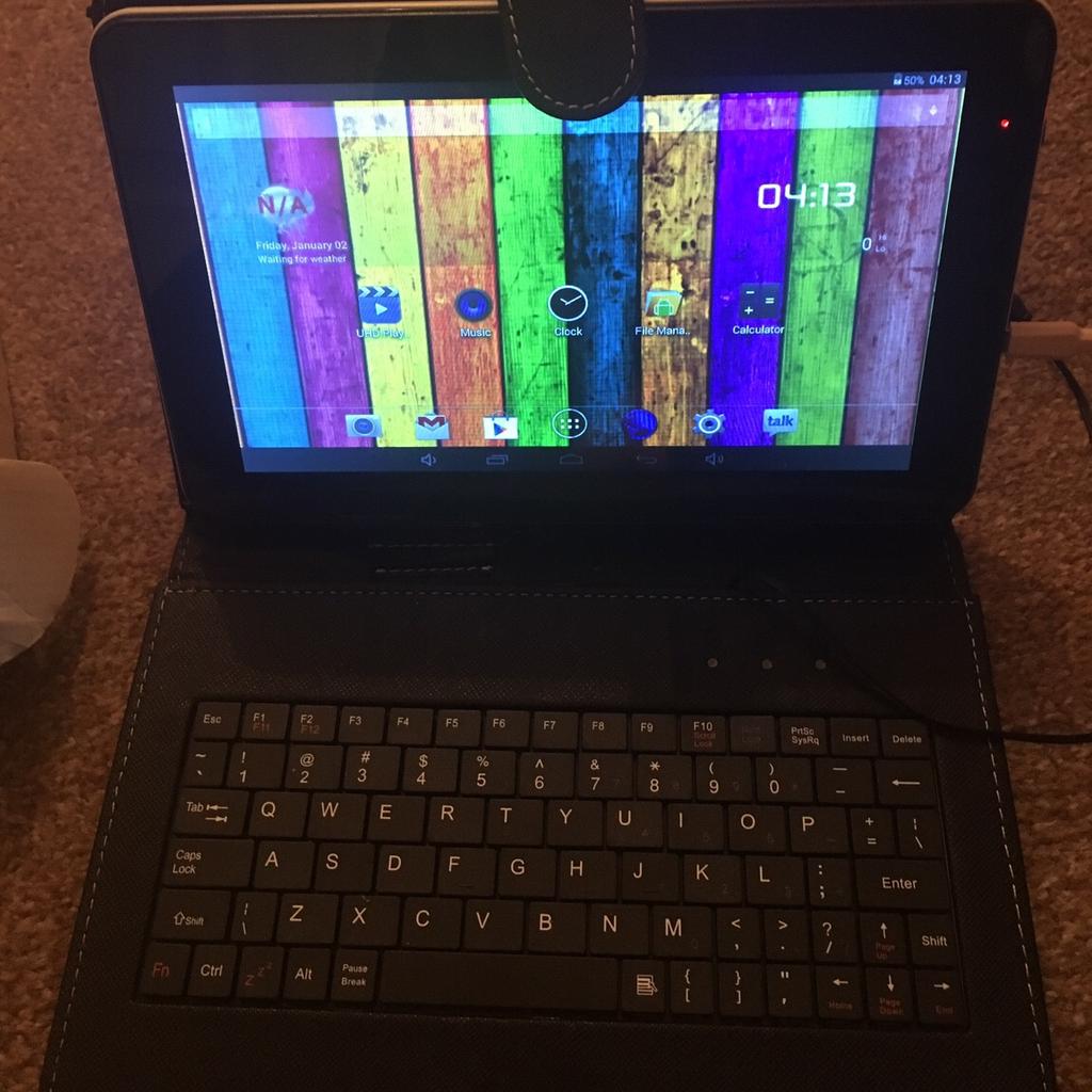 Android pc tablet comes with keyboard, in for £35.00 for sale | Shpock