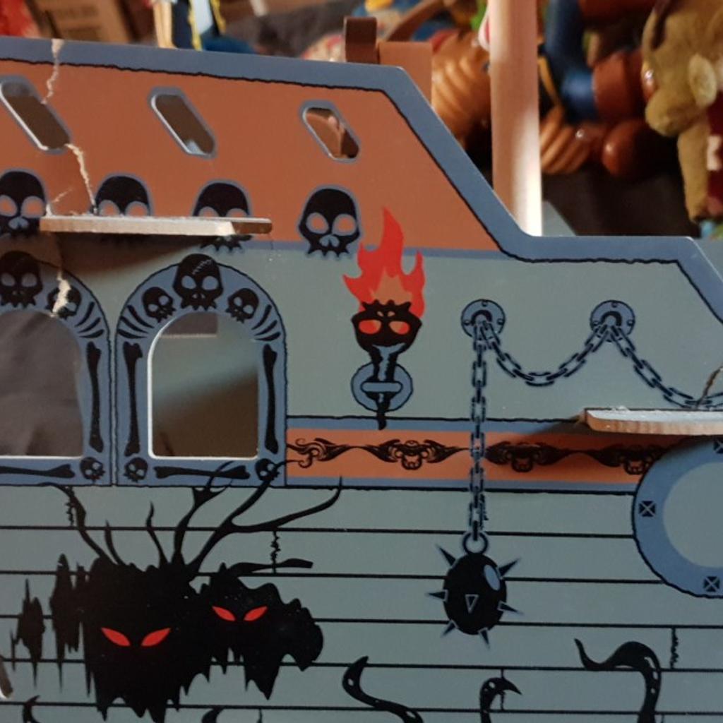 jake and the pirates bundle in M30 Salford for £35.00 for sale | Shpock