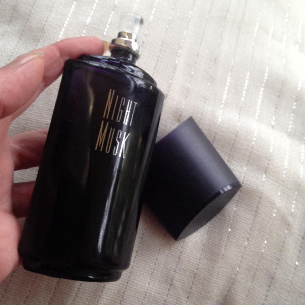 Avon NIGHT MUSK EDT perfume nearly full x in LE14 Melton für £ 3,50 zum ...