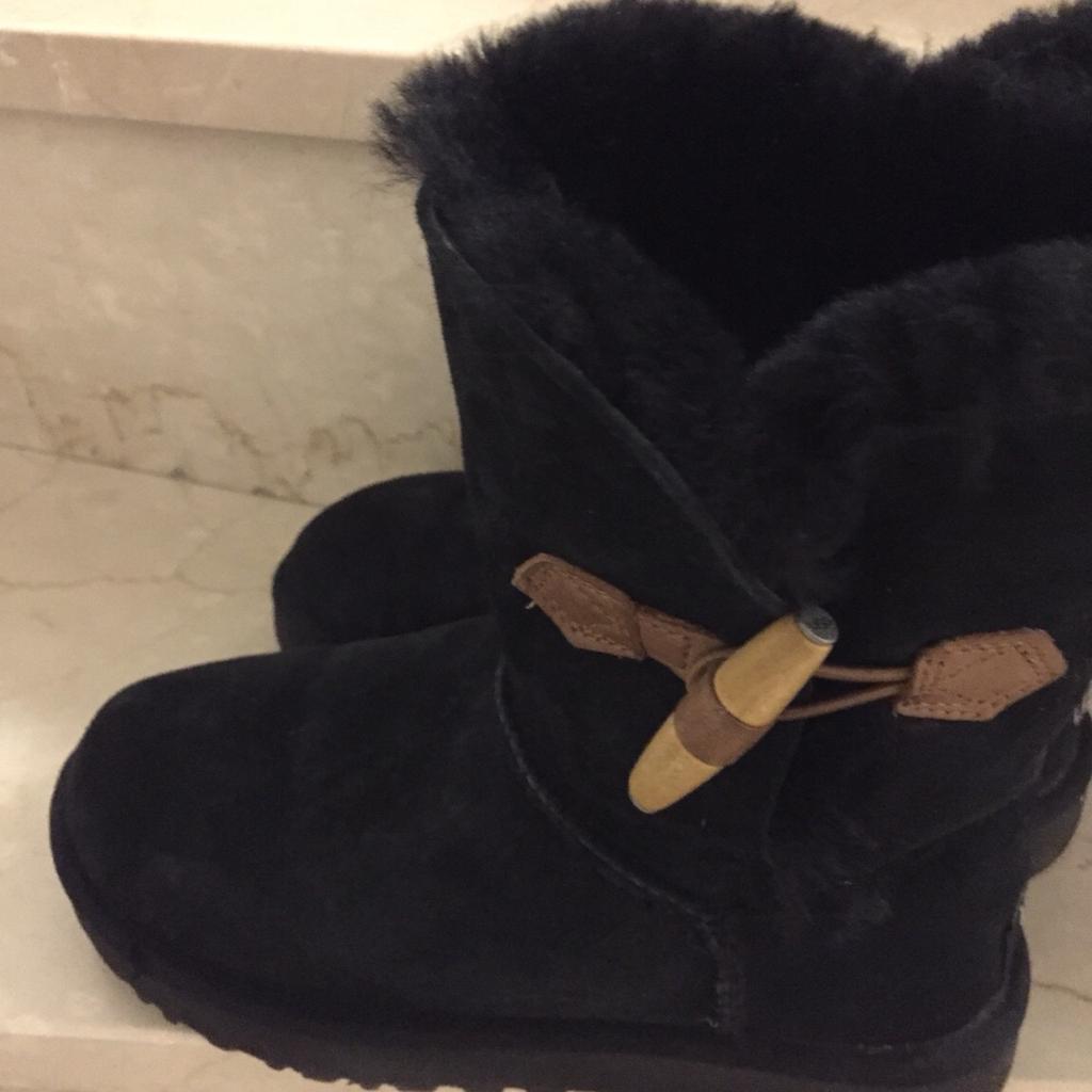 UGG Boots in 80939 München für € 45,00 zum Verkauf | Shpock AT
