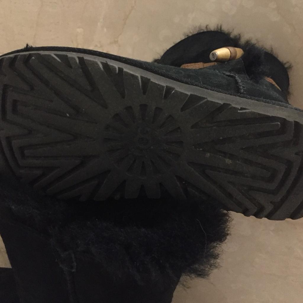 UGG Boots in 80939 München für € 45,00 zum Verkauf | Shpock AT