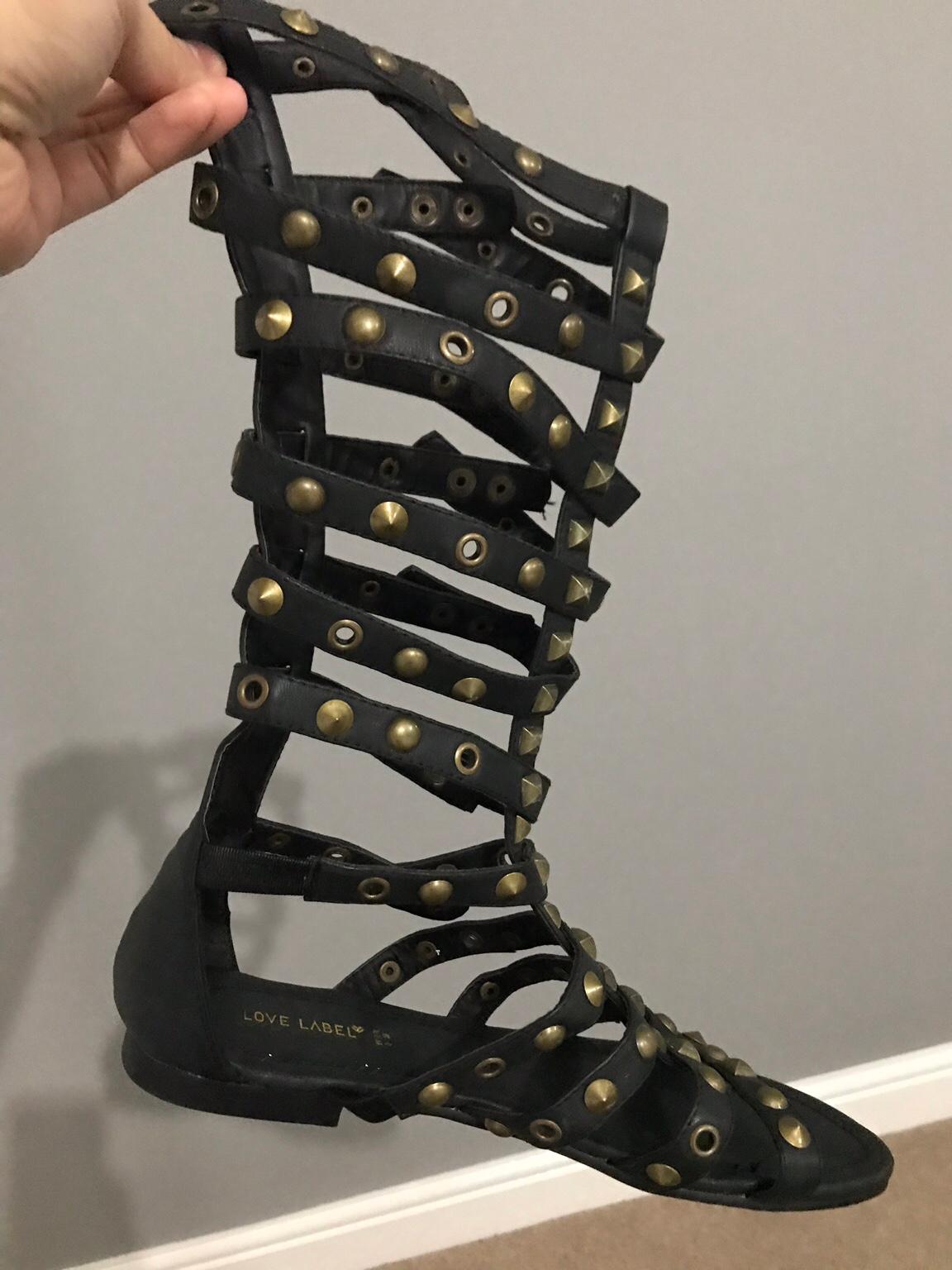 Gladiator sandals in TS21-Tees für 5,00 £ zum Verkauf | Shpock DE