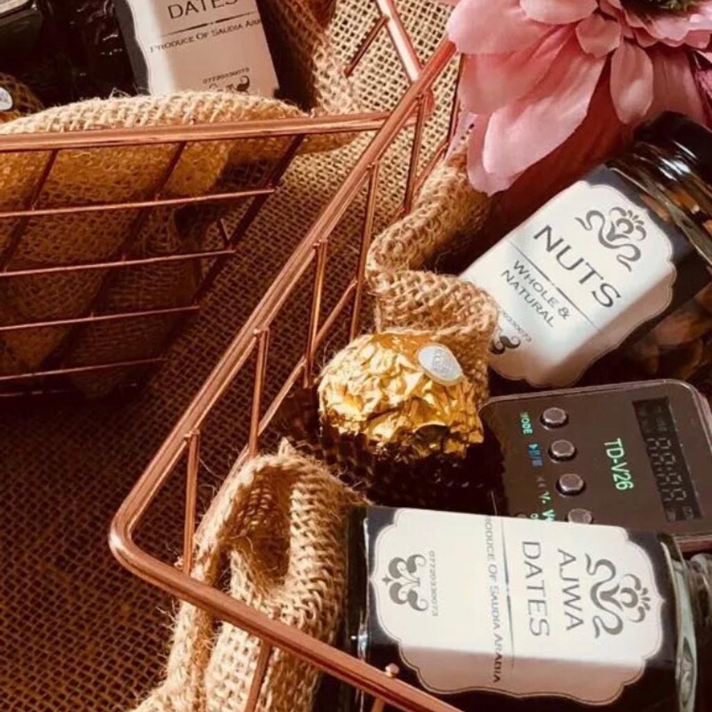 MUSLIM SUNNAH GIFT BOX HAMPER - Eid NIKAH HAJ in BB1 Blackburn für 39 ...