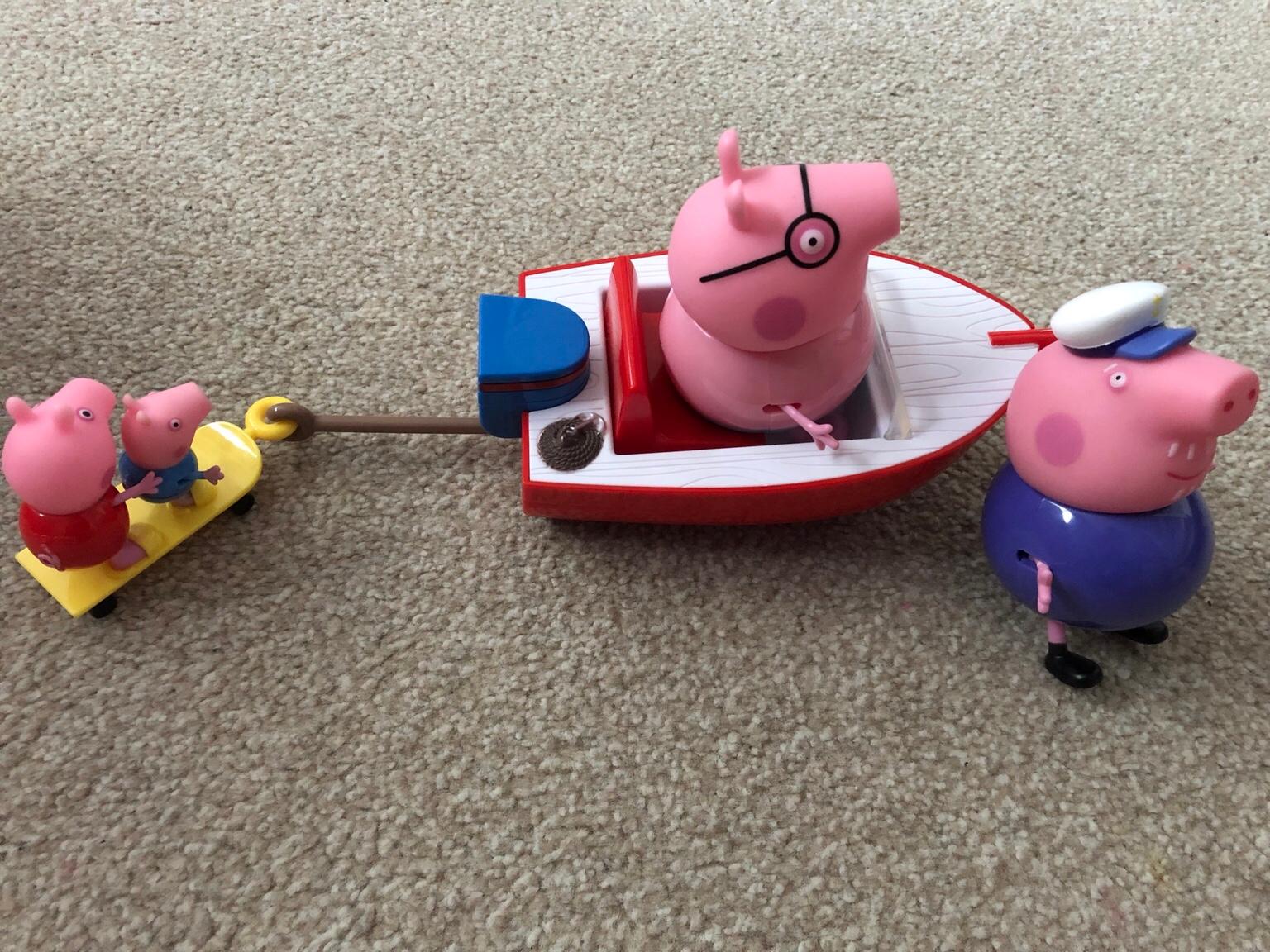 Peppa pig lighthouse/speed boat in B98 Redditch for £10.00 for sale ...
