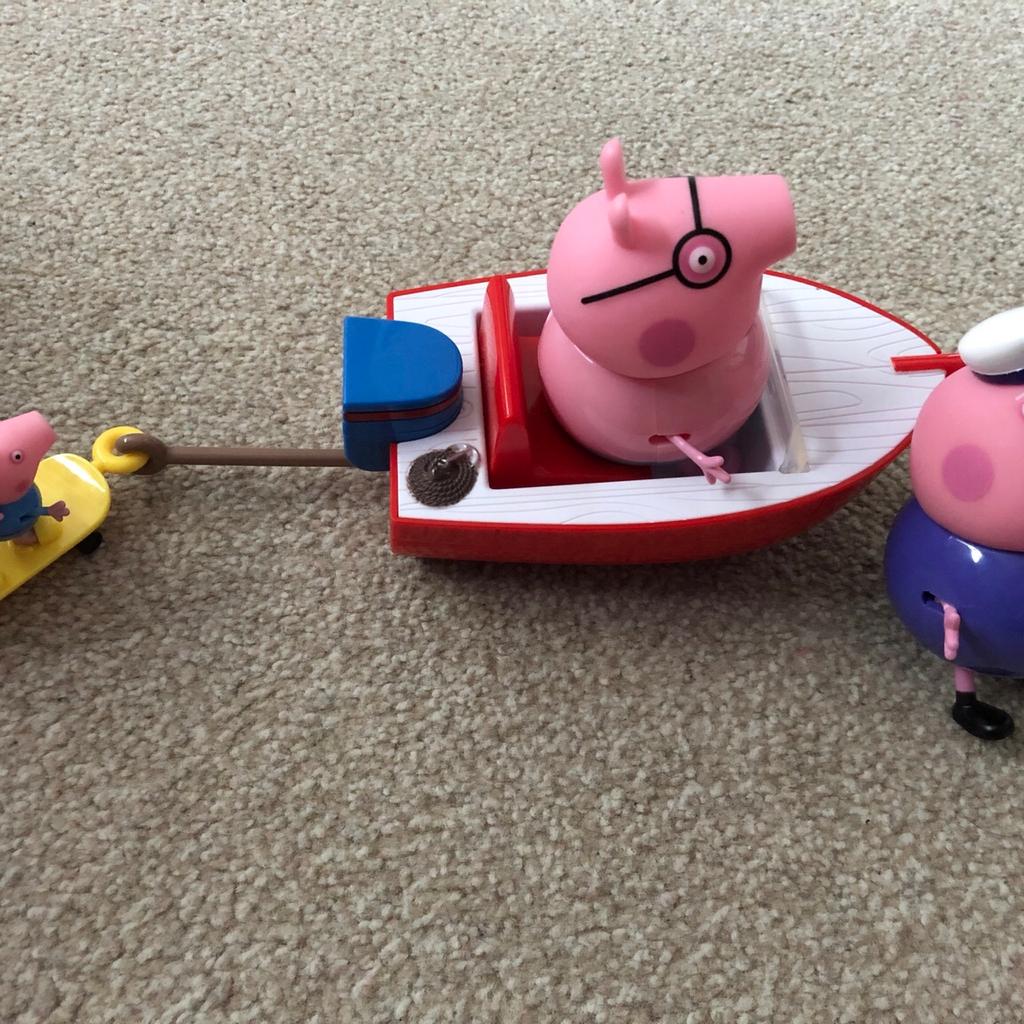 Peppa pig lighthouse/speed boat in B98 Redditch for £10.00 for sale ...