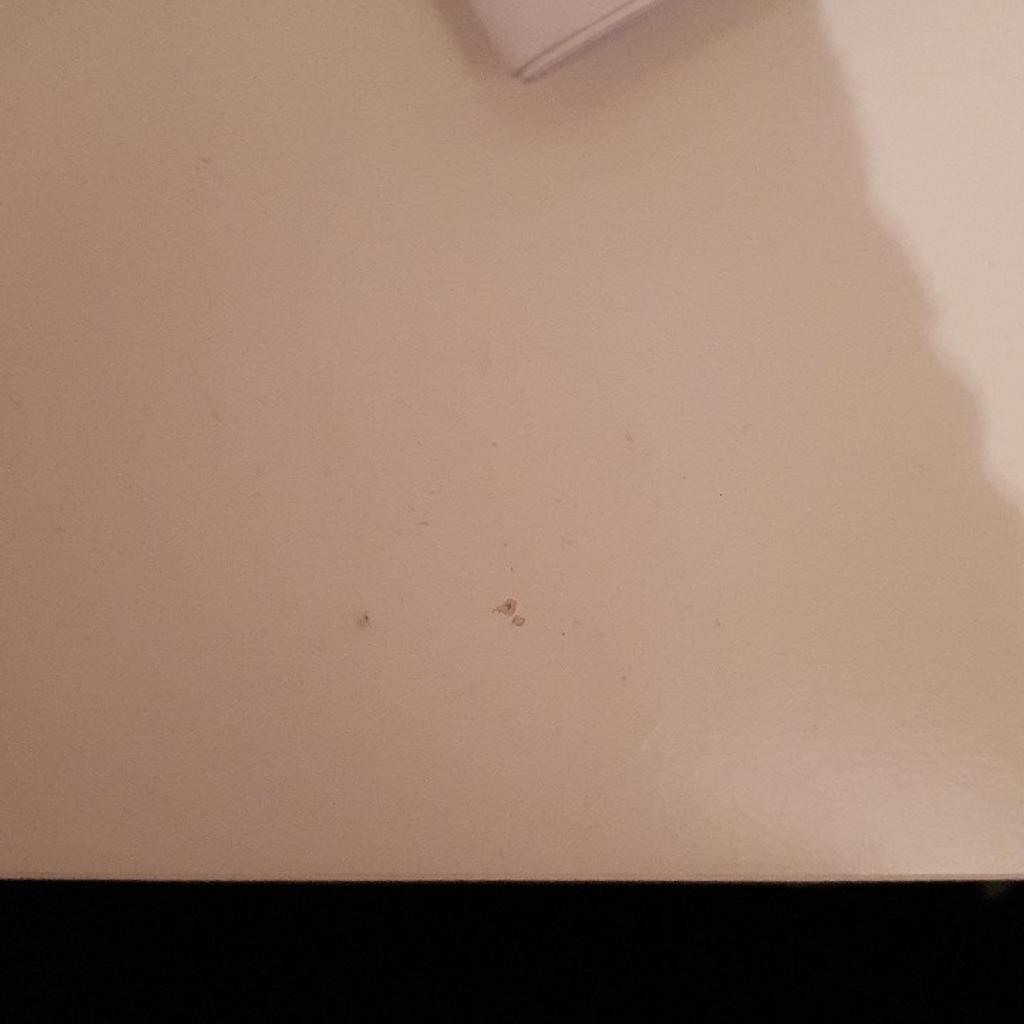 Ikea bedside table in SS1 Shoeburyness für £ 10,00 zum Verkauf | Shpock AT
