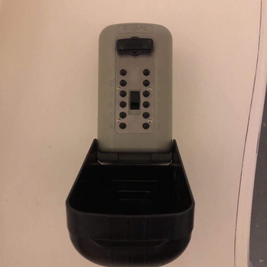 Supra C500 Keysafe Police approved in WS11 South Staffordshire für 37 ...