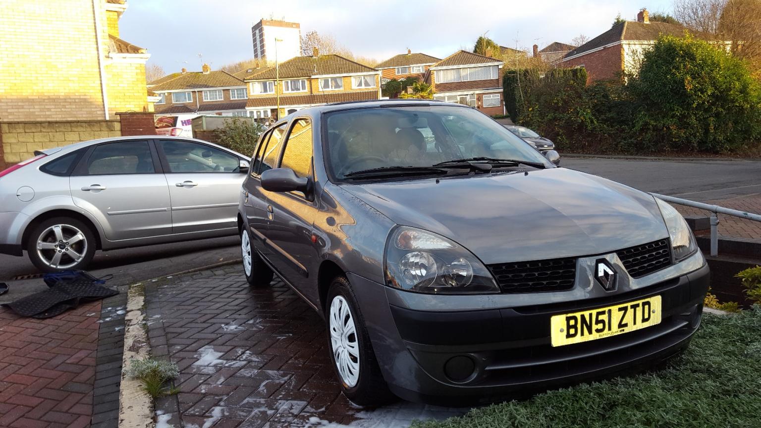 Renault Clio mk2 1.2 16v in B64 Dudley for £450.00 for sale | Shpock