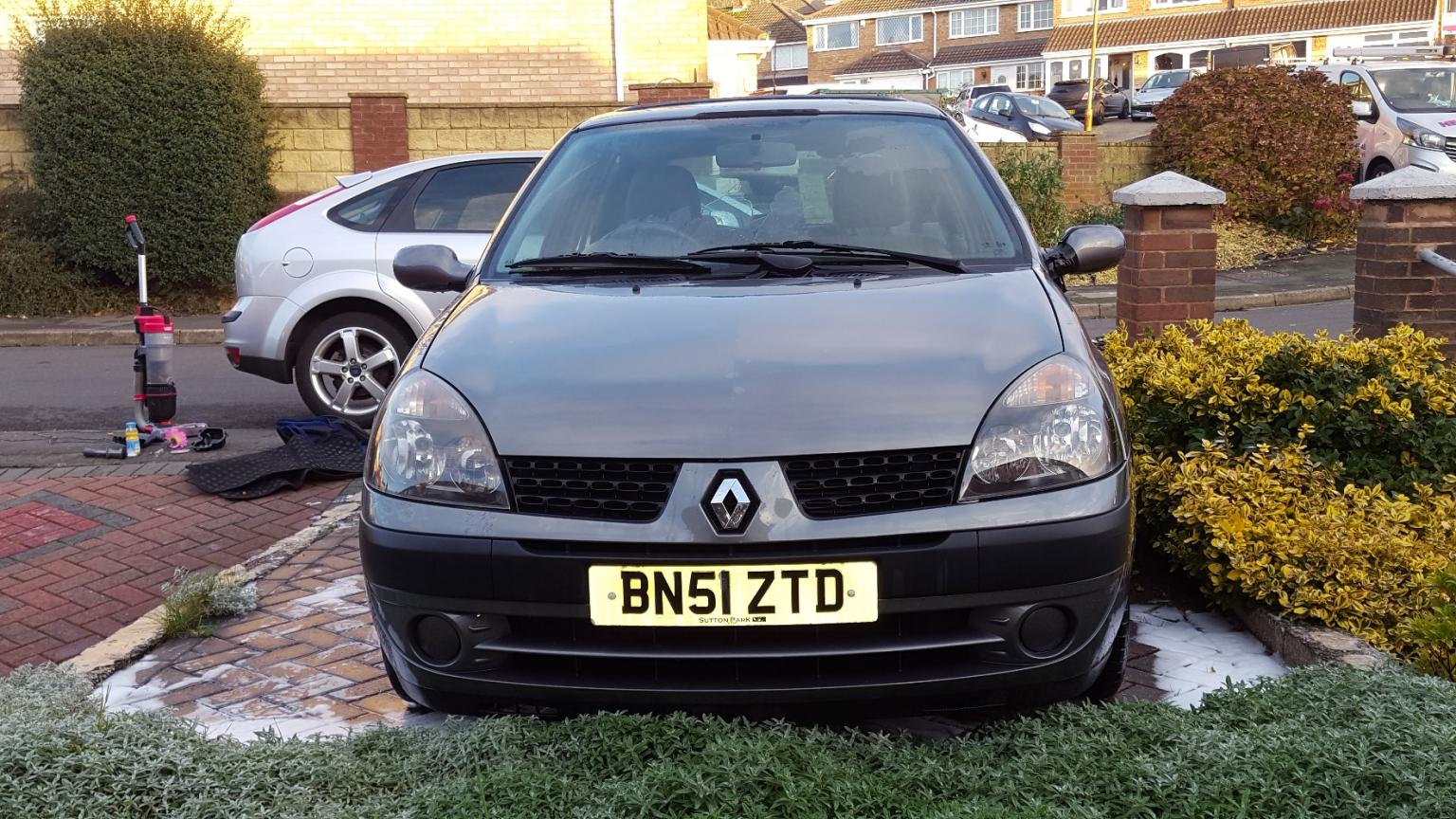 Renault Clio mk2 1.2 16v in B64 Dudley for £450.00 for sale | Shpock