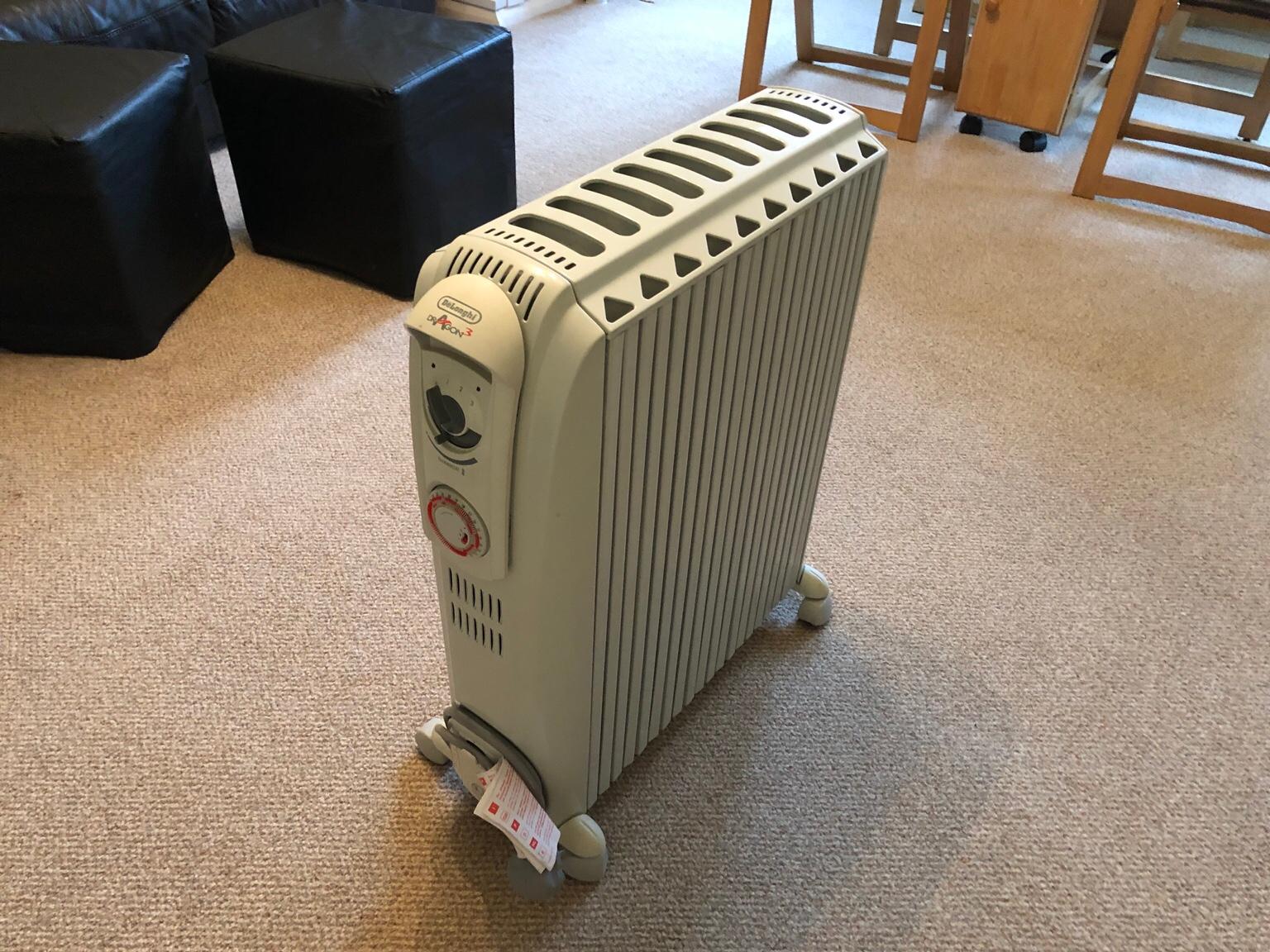 DeLonghi Dragon 3 Oil-Filled Radiator 2.5kW in SW19 London für 30,00 ...