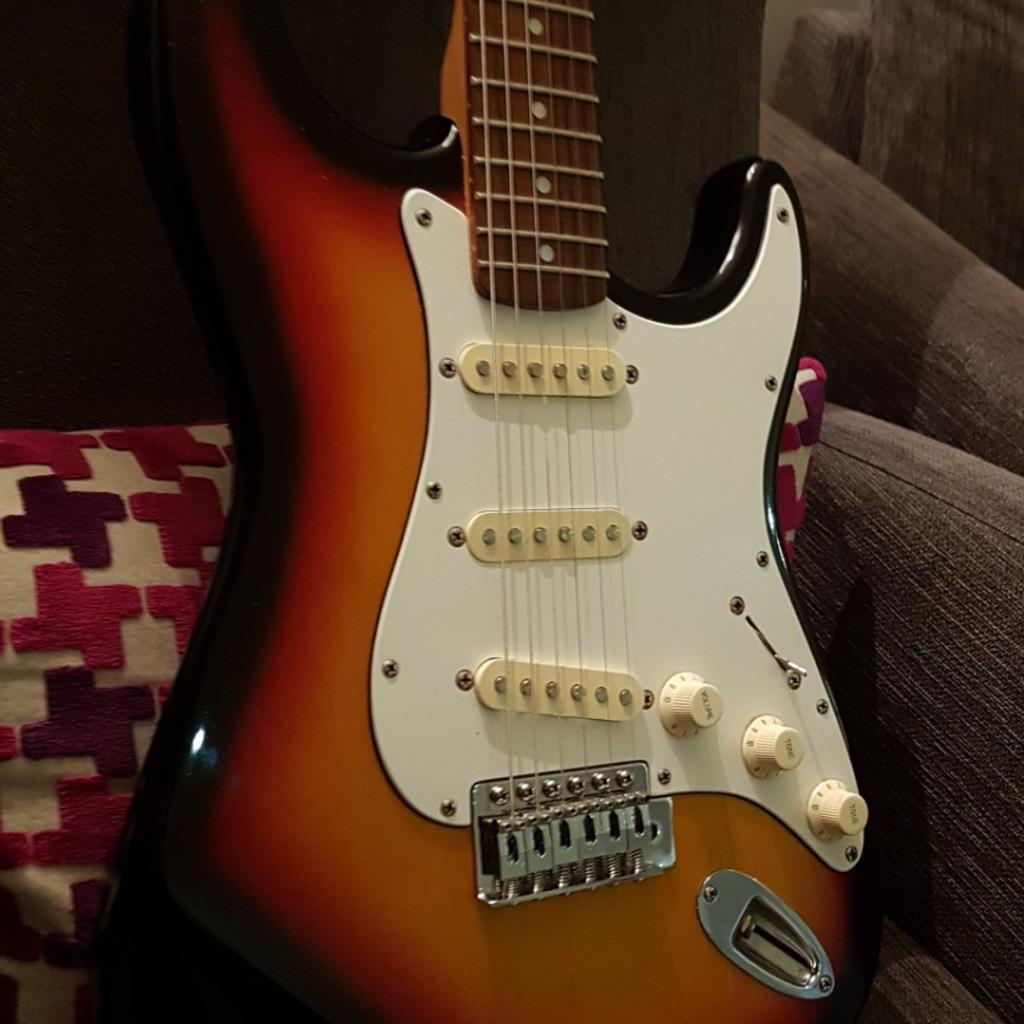 Jim Deacon '60s style stratocaster guitar in AB10 Aberdeen für 42,00 ...