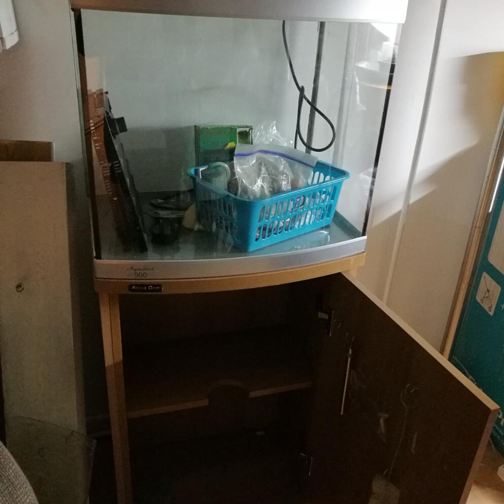 fish tank and stand in S36 Sheffield für 75,99 £ zum Verkauf | Shpock DE