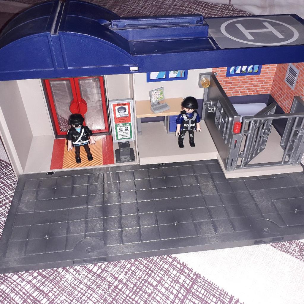 playmobil handheld carry me portable police in Walsall für 10,00 £ zum ...