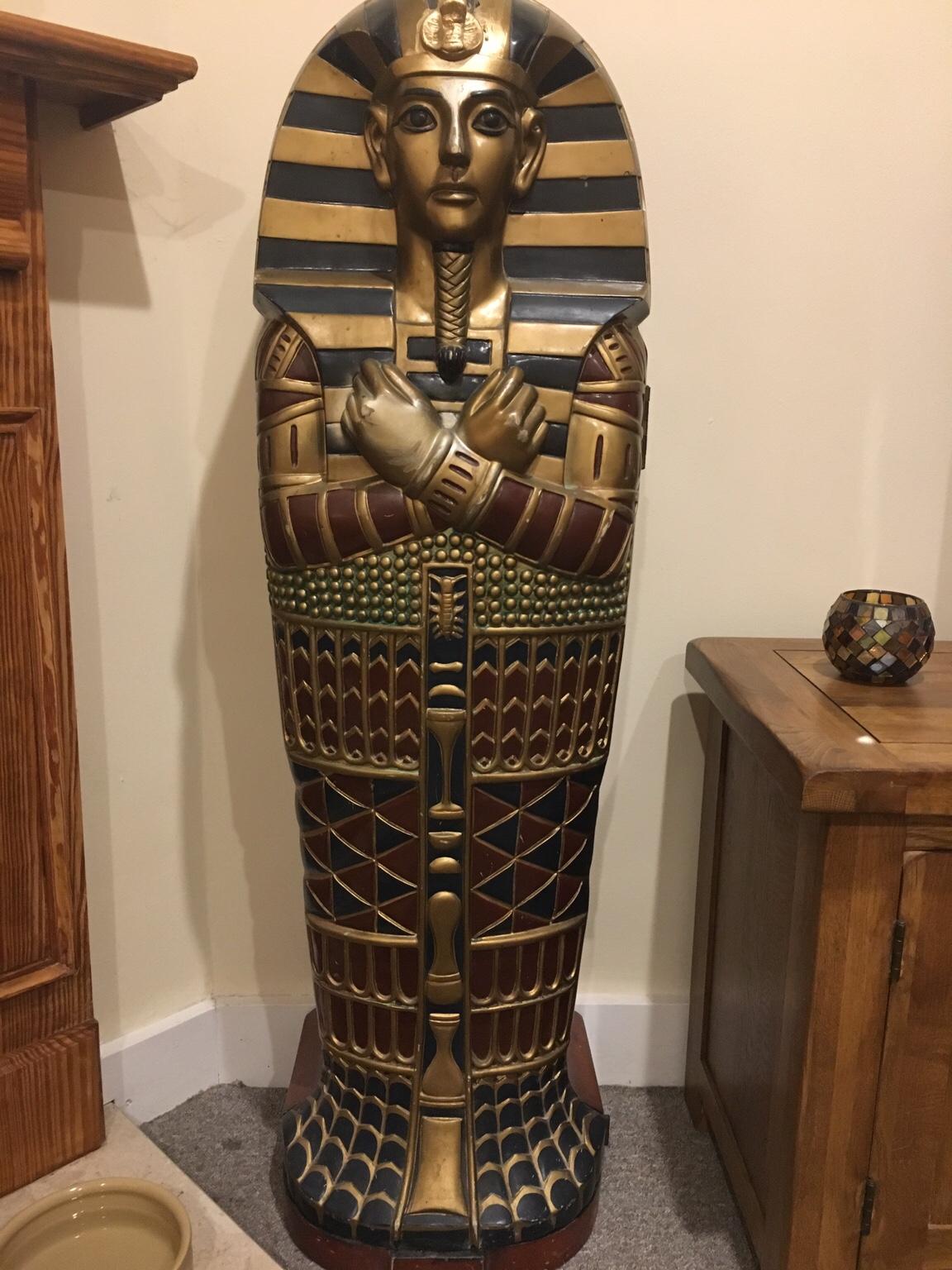 Tutankhamun sarcophagus CD DVD cabinet egypt in Clipsham für 120,00 ...