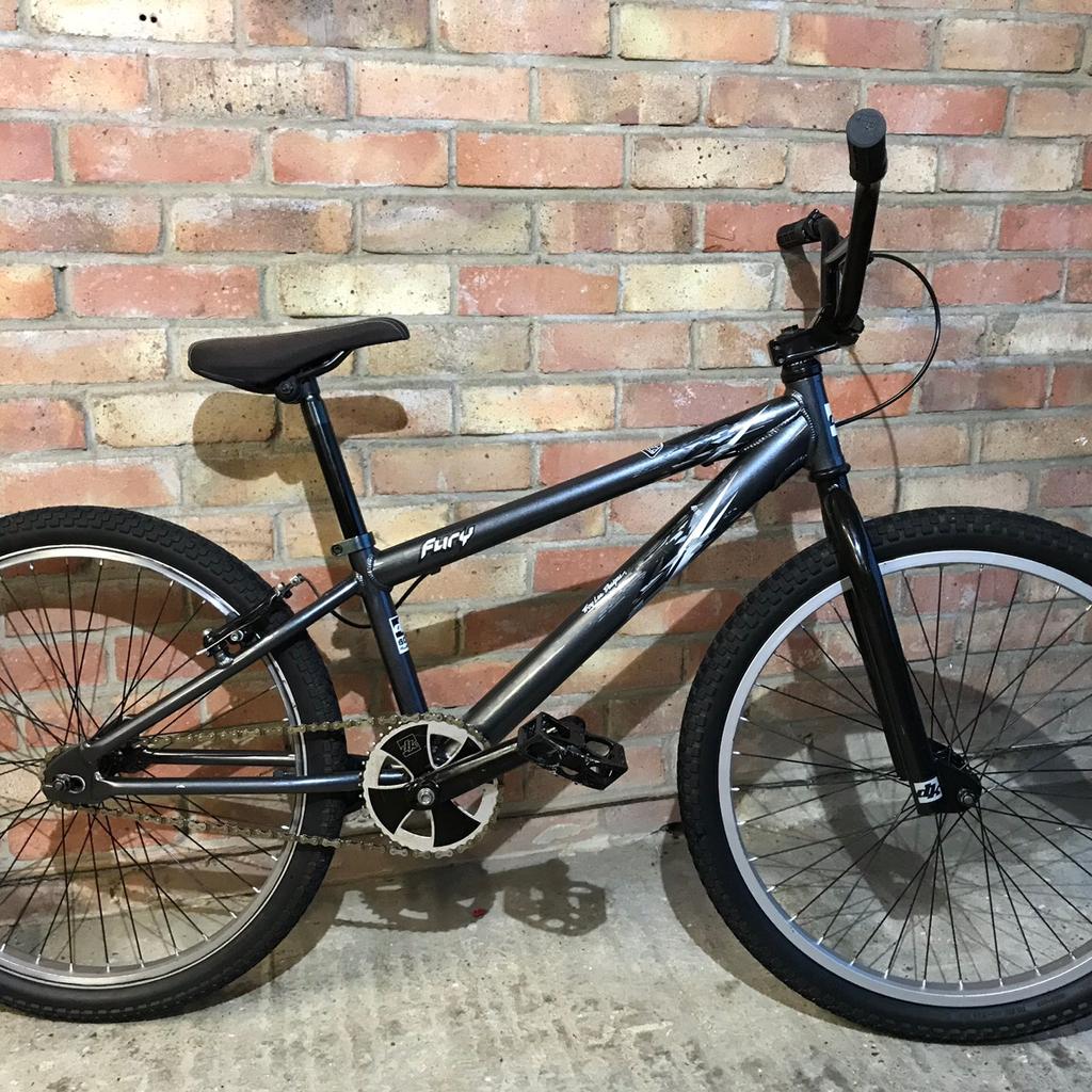 DK Fury BMX 24” Wheel in GU29 Chichester für £ 150,00 zum Verkauf ...