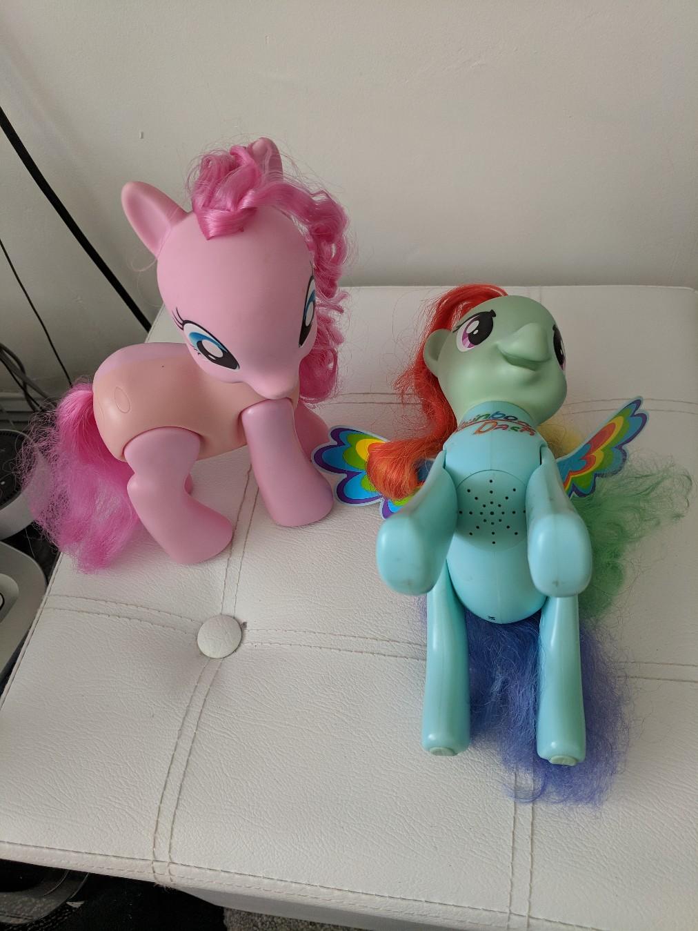 RAINBOW DASH & PINKIE PIE in SE16 London für gratis zum Verkauf | Shpock DE