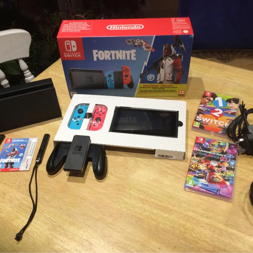 Nintendo Switch Fortnite Edition in CM2 Chelmsford für £ 290,00 zum ...