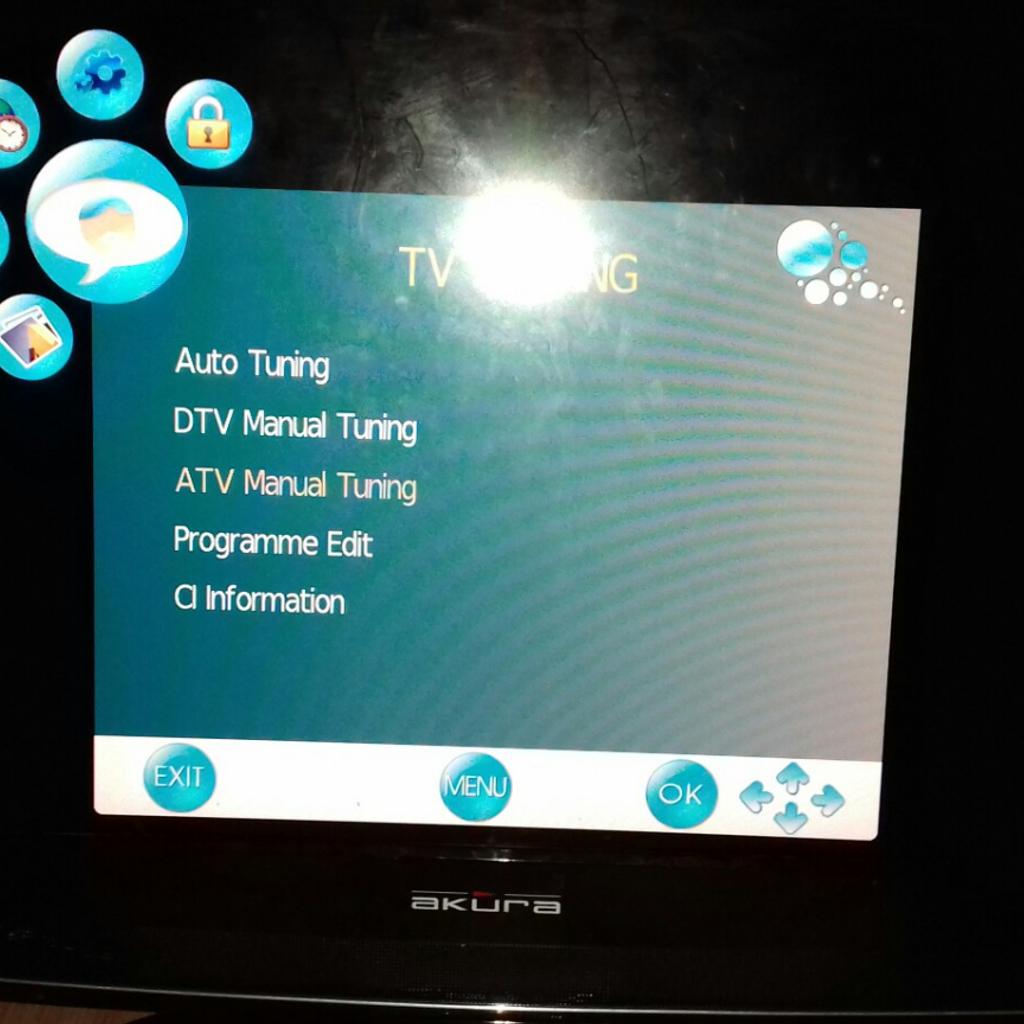 32 inch full hd akura tv in CH42 Wirral for £65.00 for sale | Shpock
