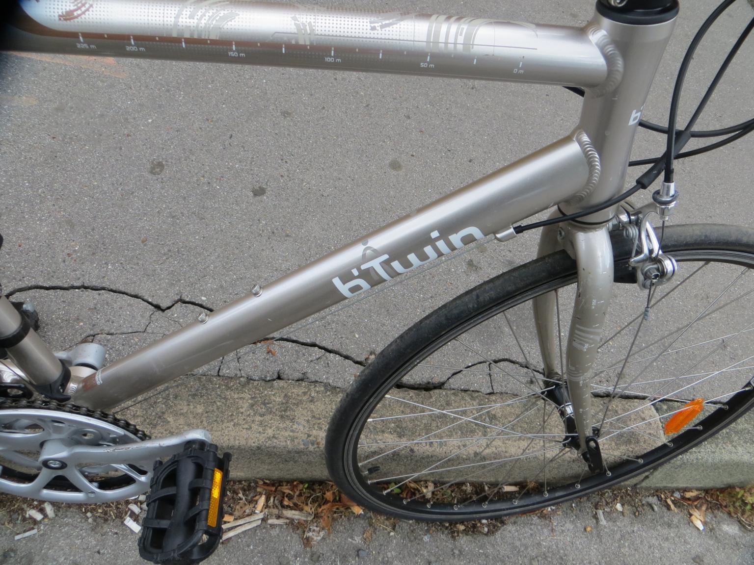 Decathlon B'TWIN TRIBAN 100 JUNIOR ROAD BIKE in CR7 Croydon for £150.00 ...