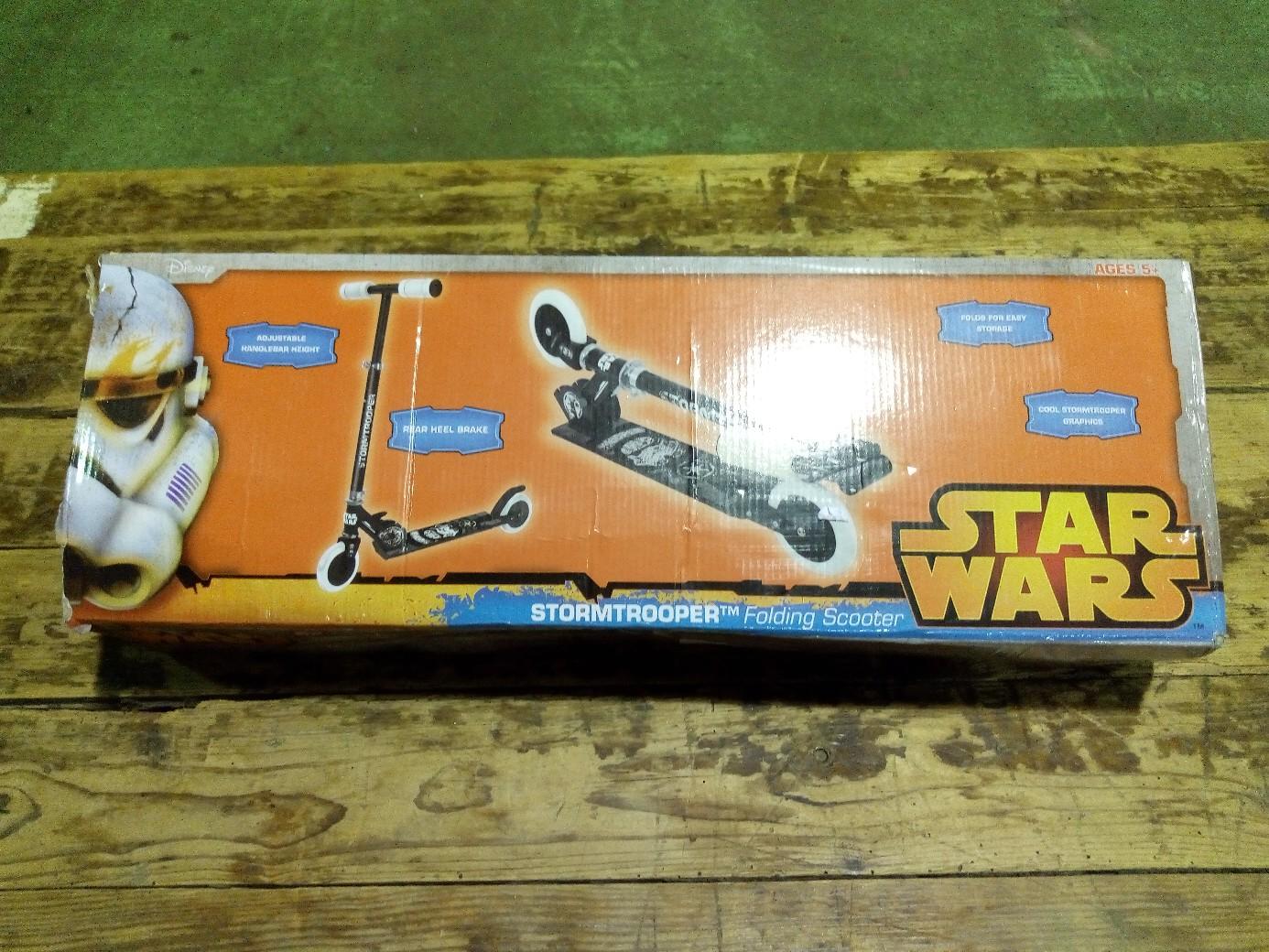 Stars Wars storm trooper foldable scooter in LD3 Brecon für 20,00 £ zum ...