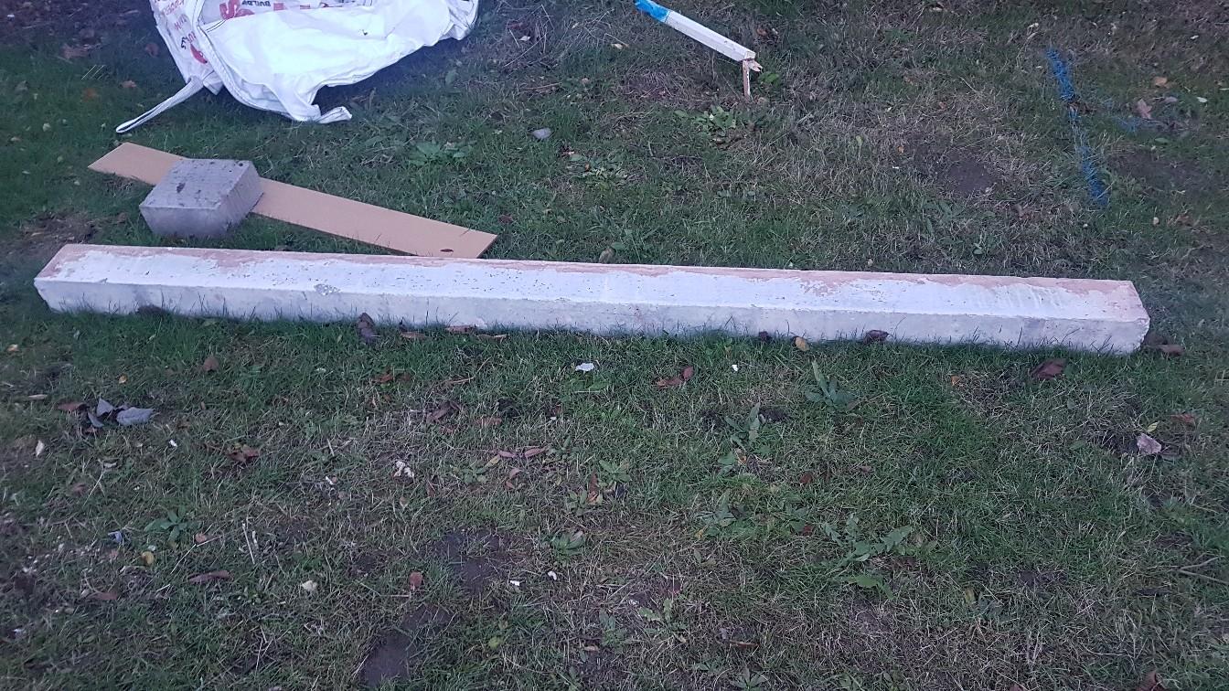 2400 concrete lintel free to collector in WS15 Chase für gratis zum ...