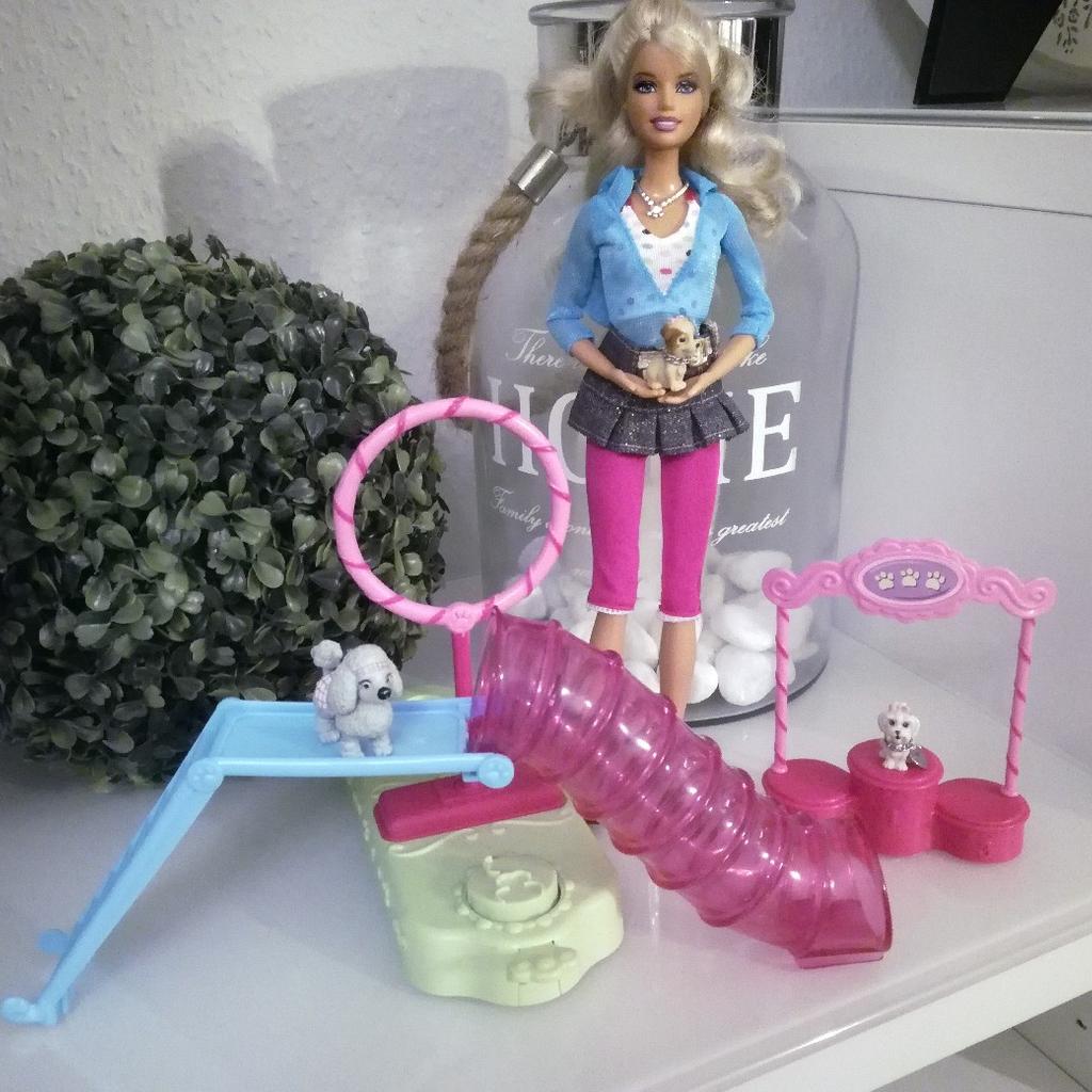 Barbie Hundeplatz Agility ~ Hunde ~ Set in 47167 Duisburg für 12,00 ...